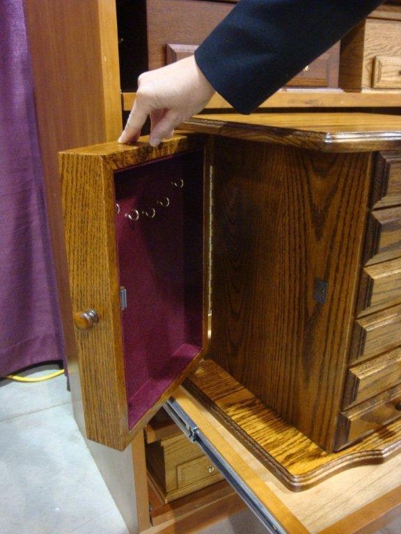 Deluxe Shaker Jewelry Chest from DutchCrafters