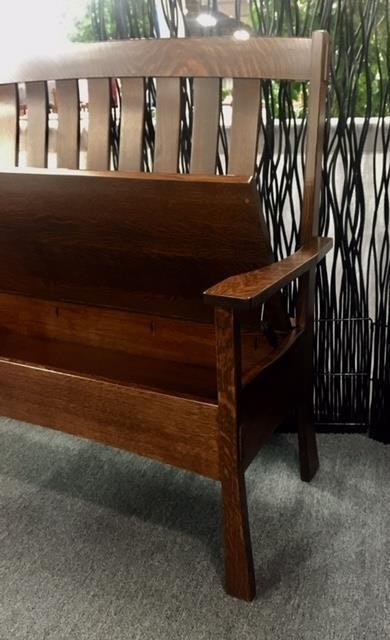 Mission Storage Bench with Lift-Top Lid | DutchCrafters