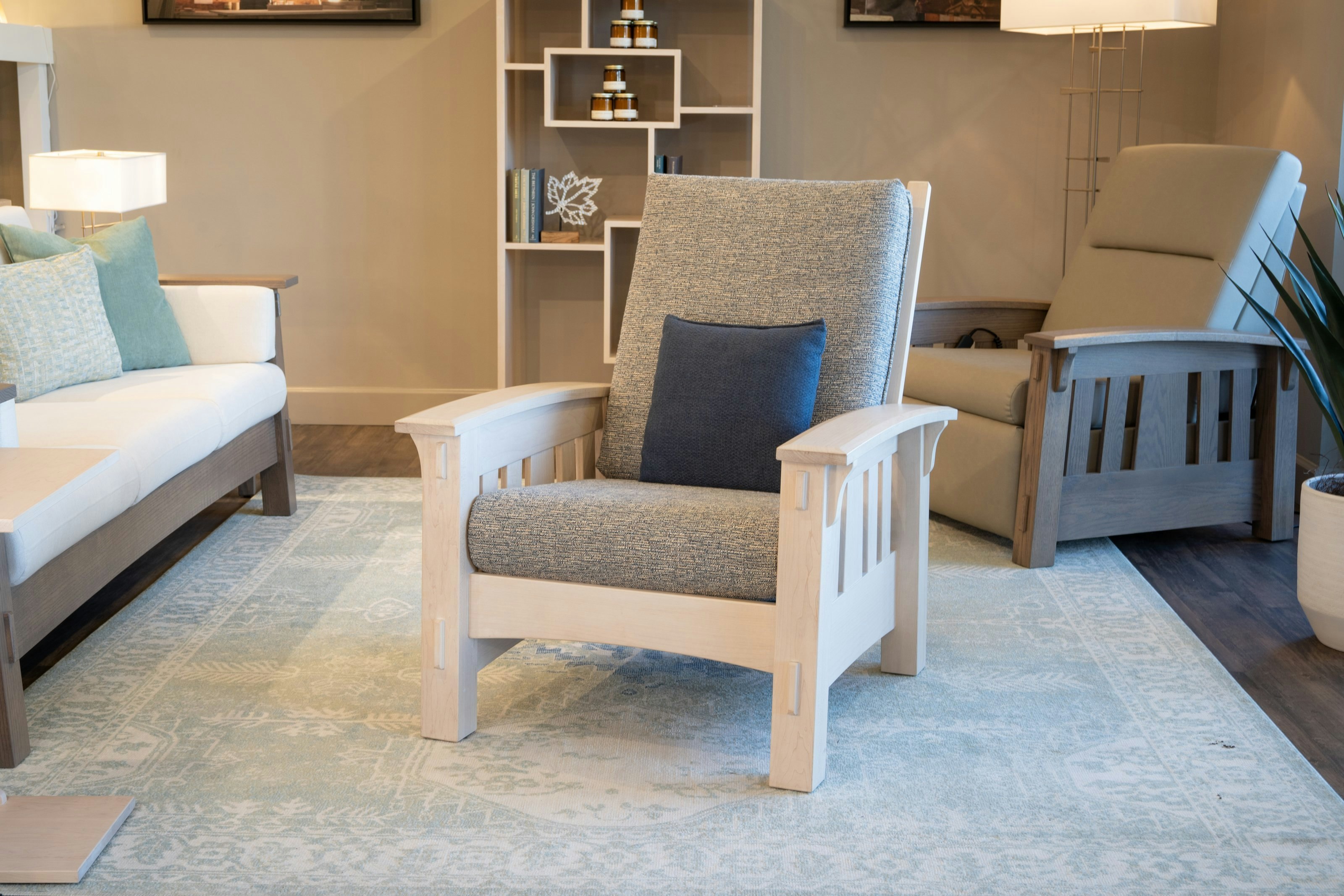Mission Morris Reclining Chair | Amish Made Adjustable Peg Recliner