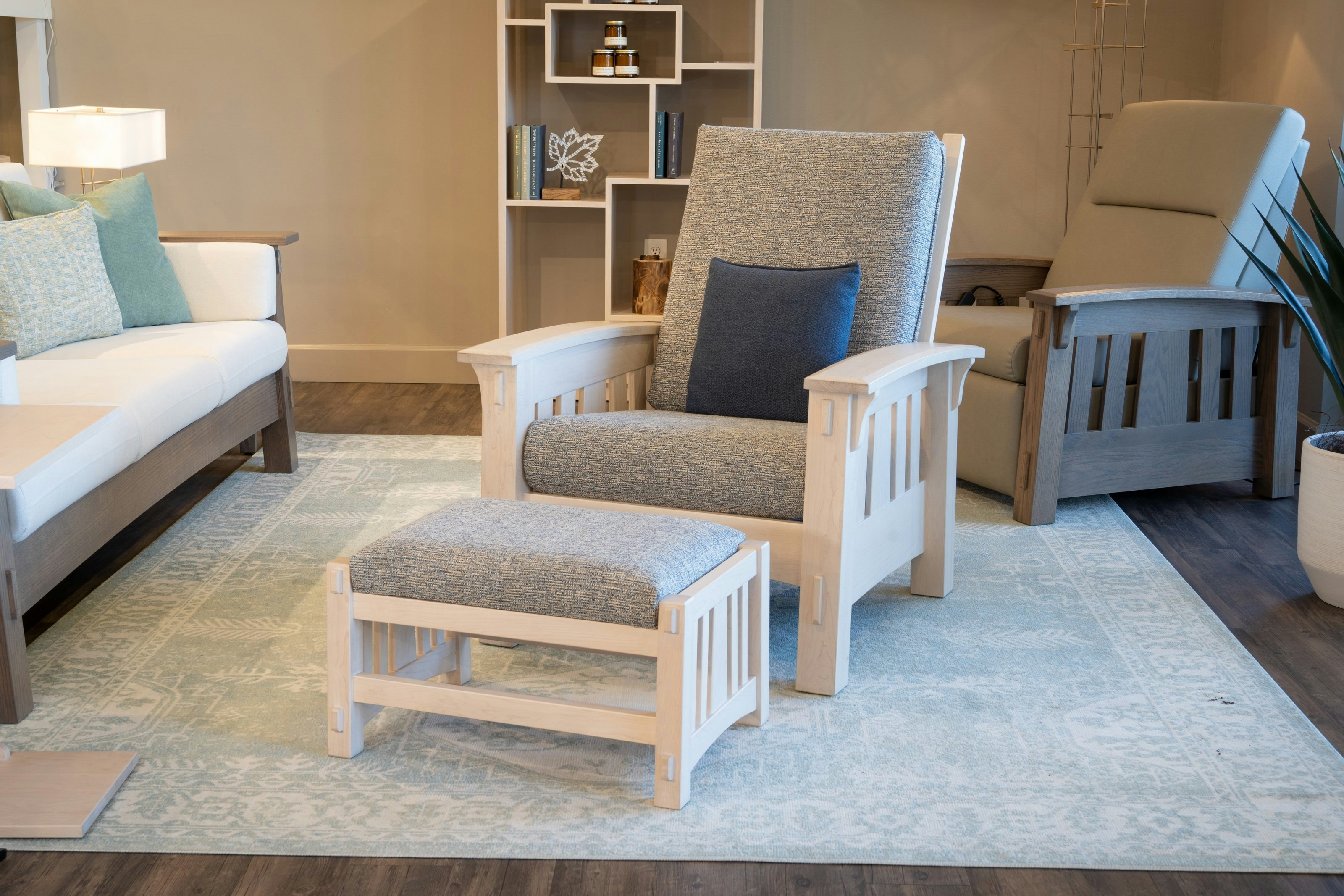 Mission Morris Reclining Chair | Amish Made Adjustable Peg Recliner