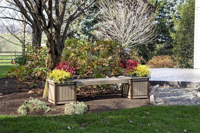 Leisure Lawns Poly Planter Bench from DutchCrafters Amish Furniture
