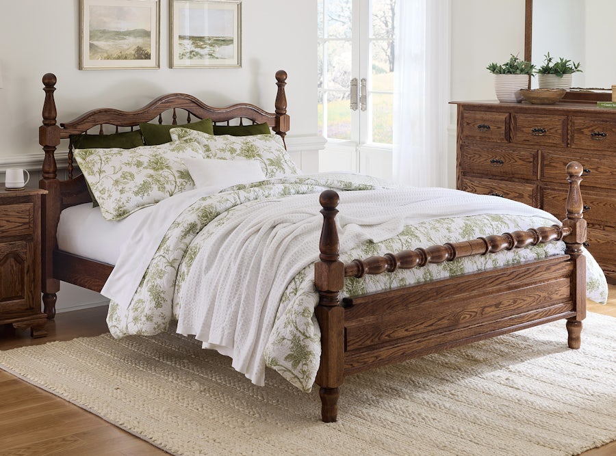 Classic Four Poster Bed, Solid Wood Spindle Posts | DutchCrafters