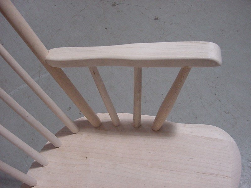 Thumb Back Windsor Chair from DutchCrafters Amish Furniture